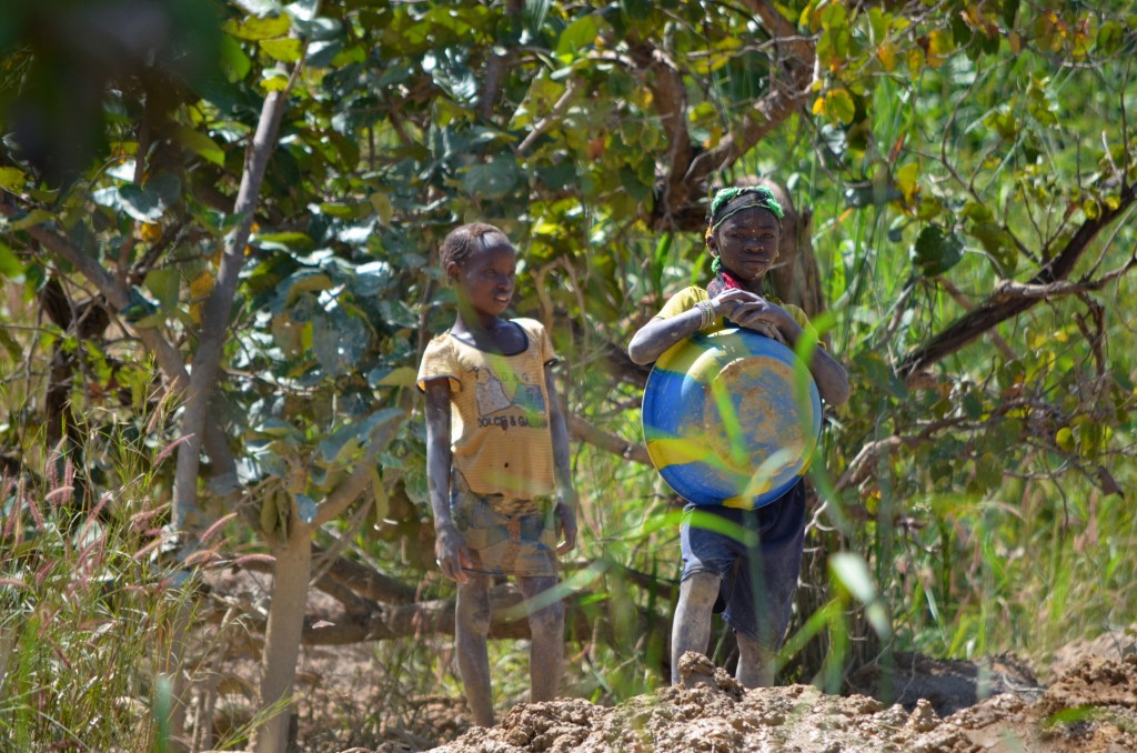 Cooperating with the private sector in child labour free zones in ...